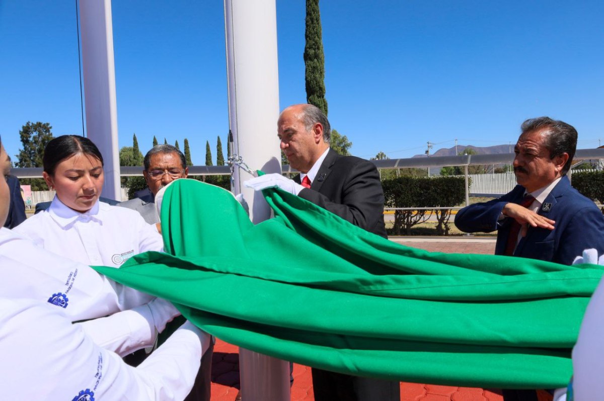 ITSOEH REALIZÓ IZAMIENTO DE BANDERA